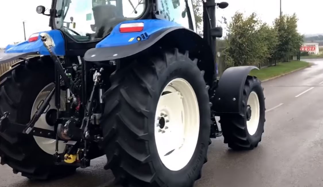 NEW HOLLAND T6070 – Tractor Express