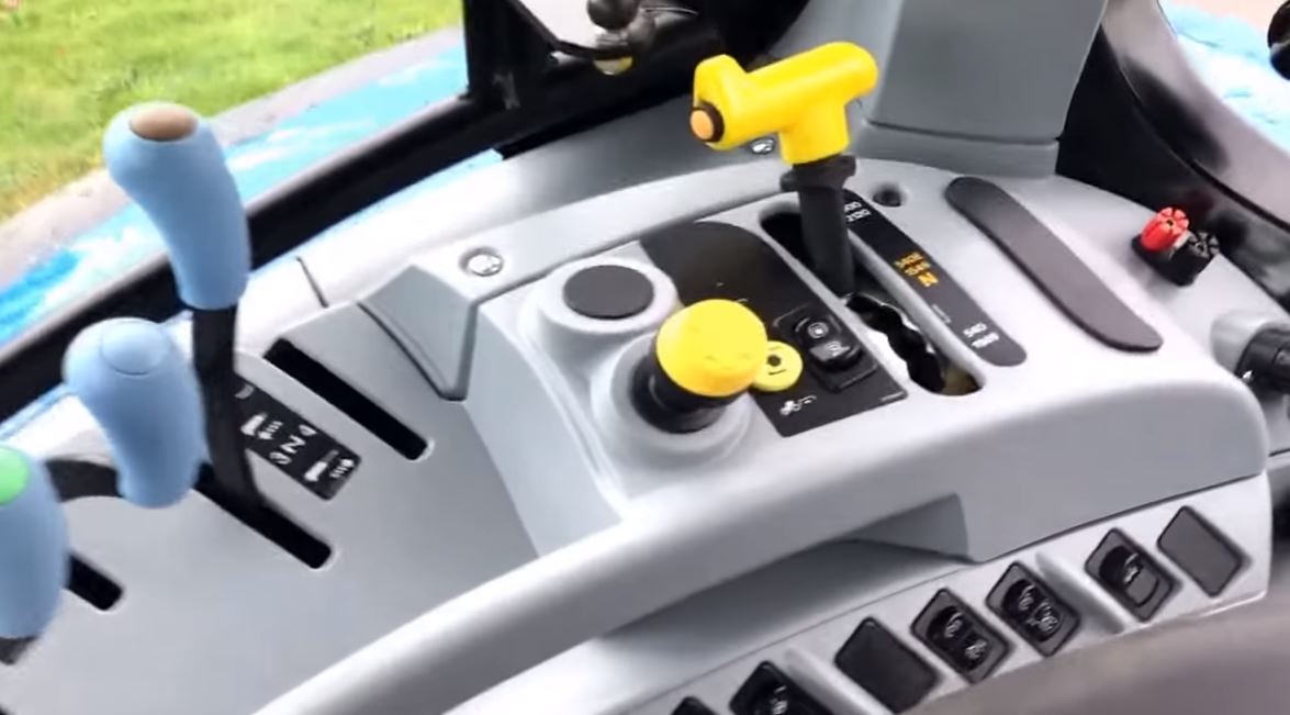 NEW HOLLAND T6070 – Tractor Express